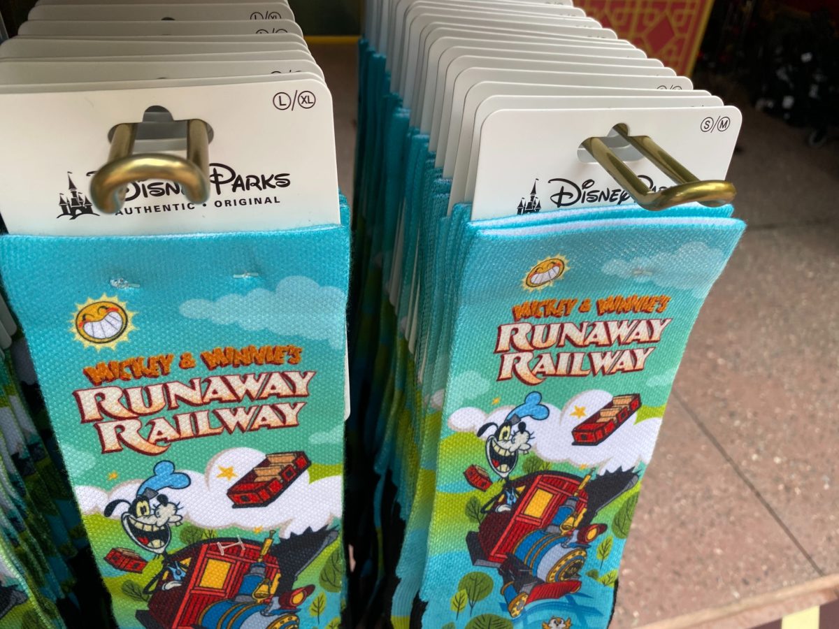 mickey & minnie's runaway railway socks disney's hollywood studios 4 ...
