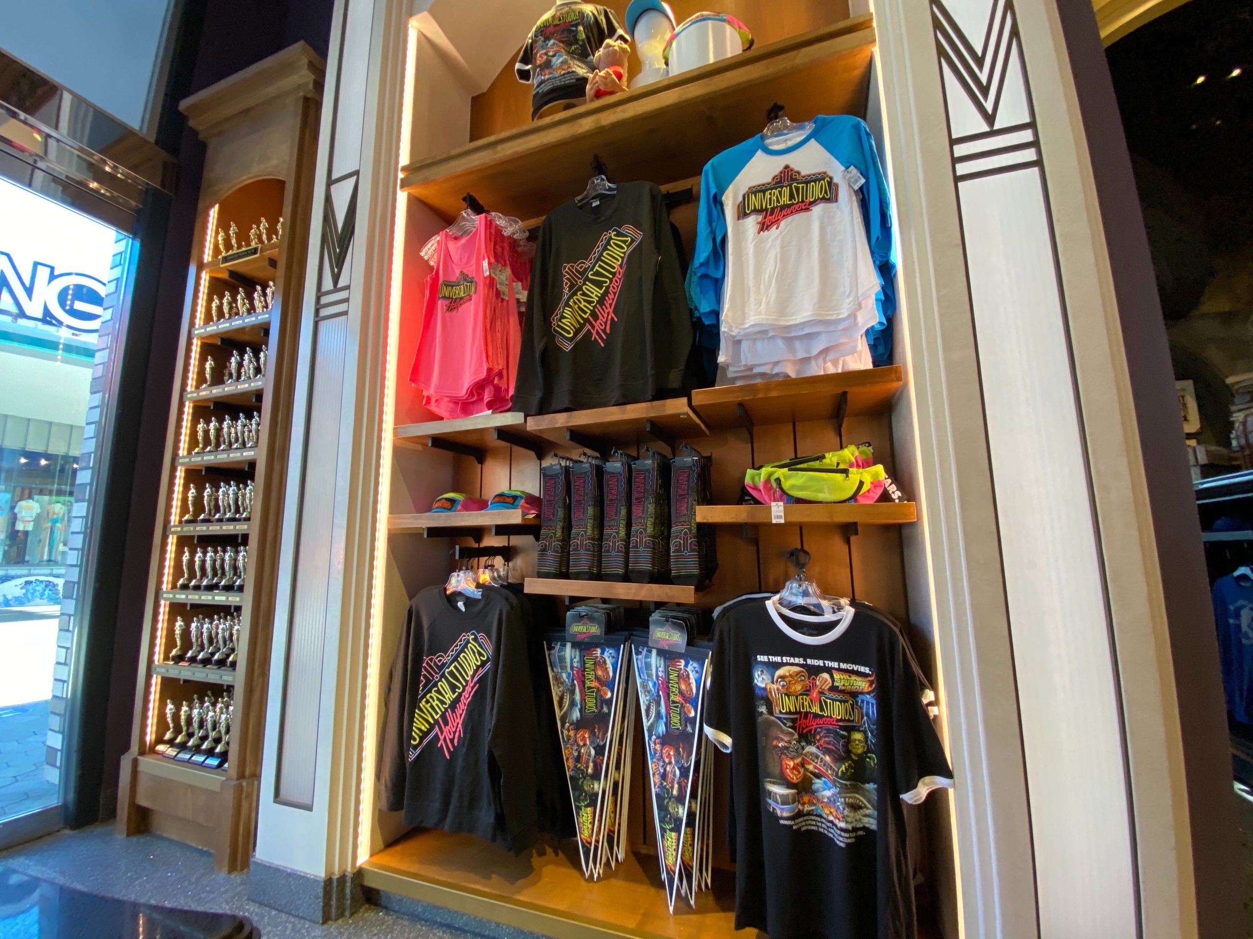 universal studios hollywood retro merchandise studio store citywalk ...