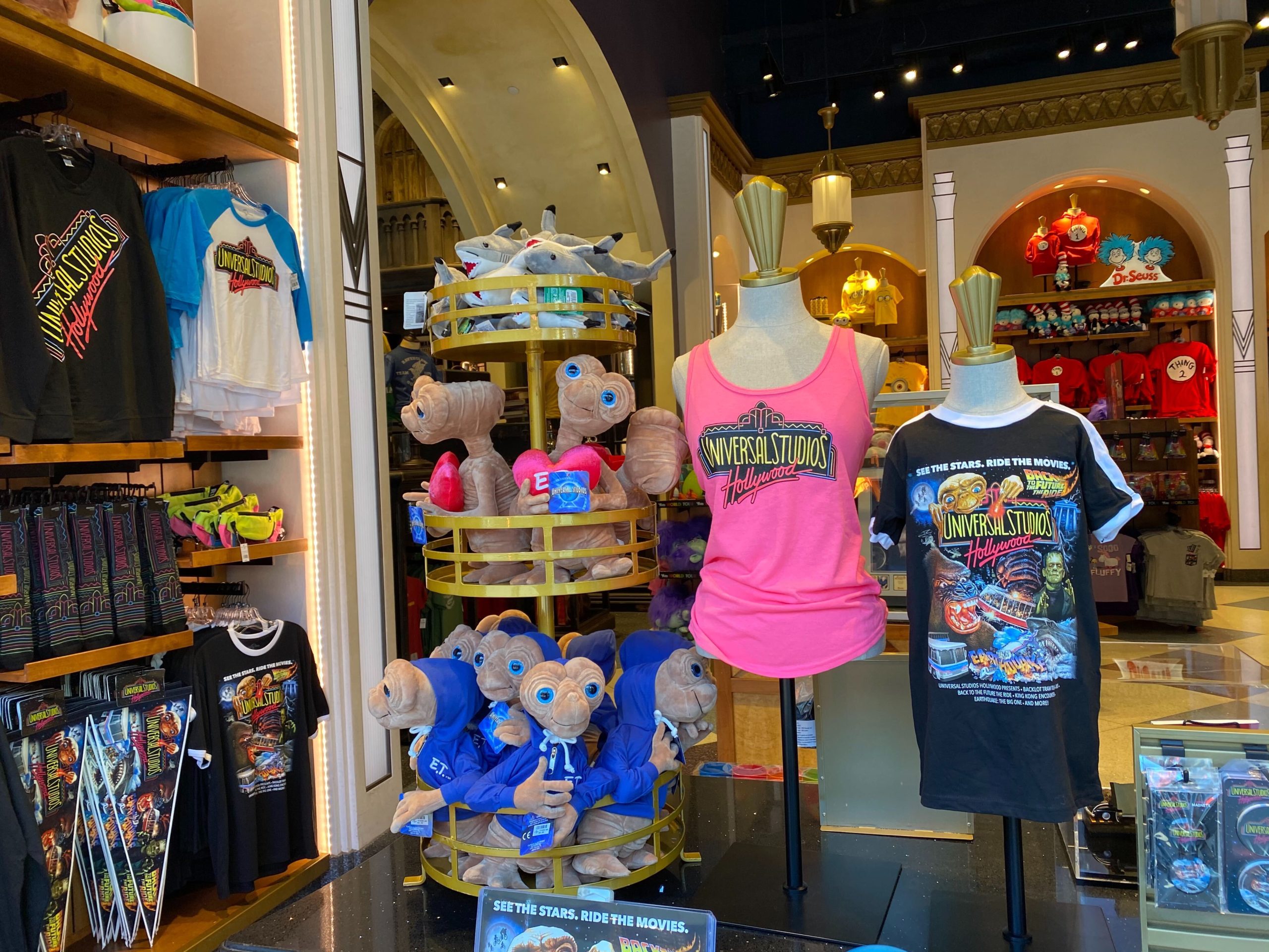 universal studios hollywood retro merchandise studio store citywalk ...