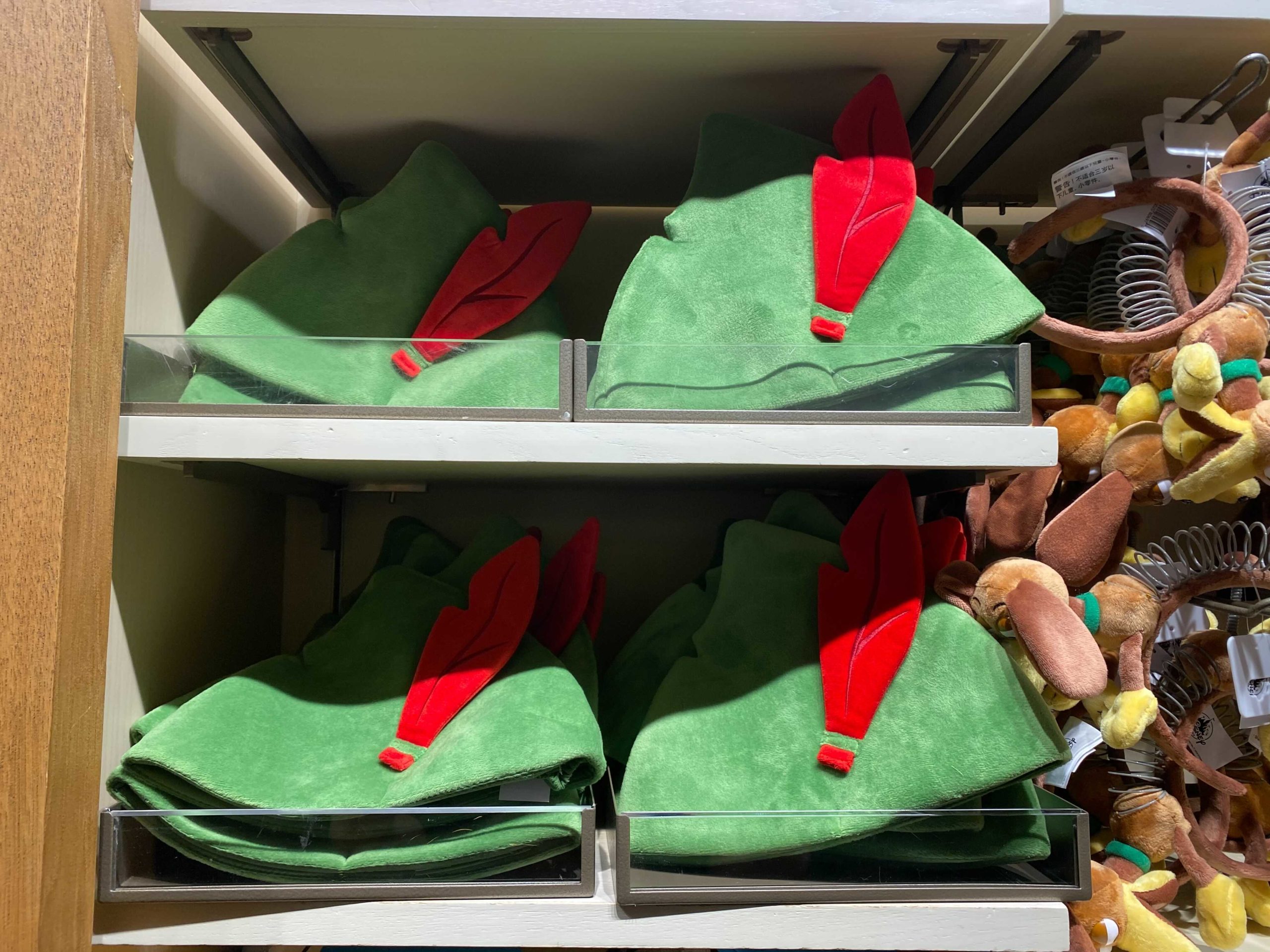 Peter-Pan-Hat-Disneyland_07 - WDW News Today