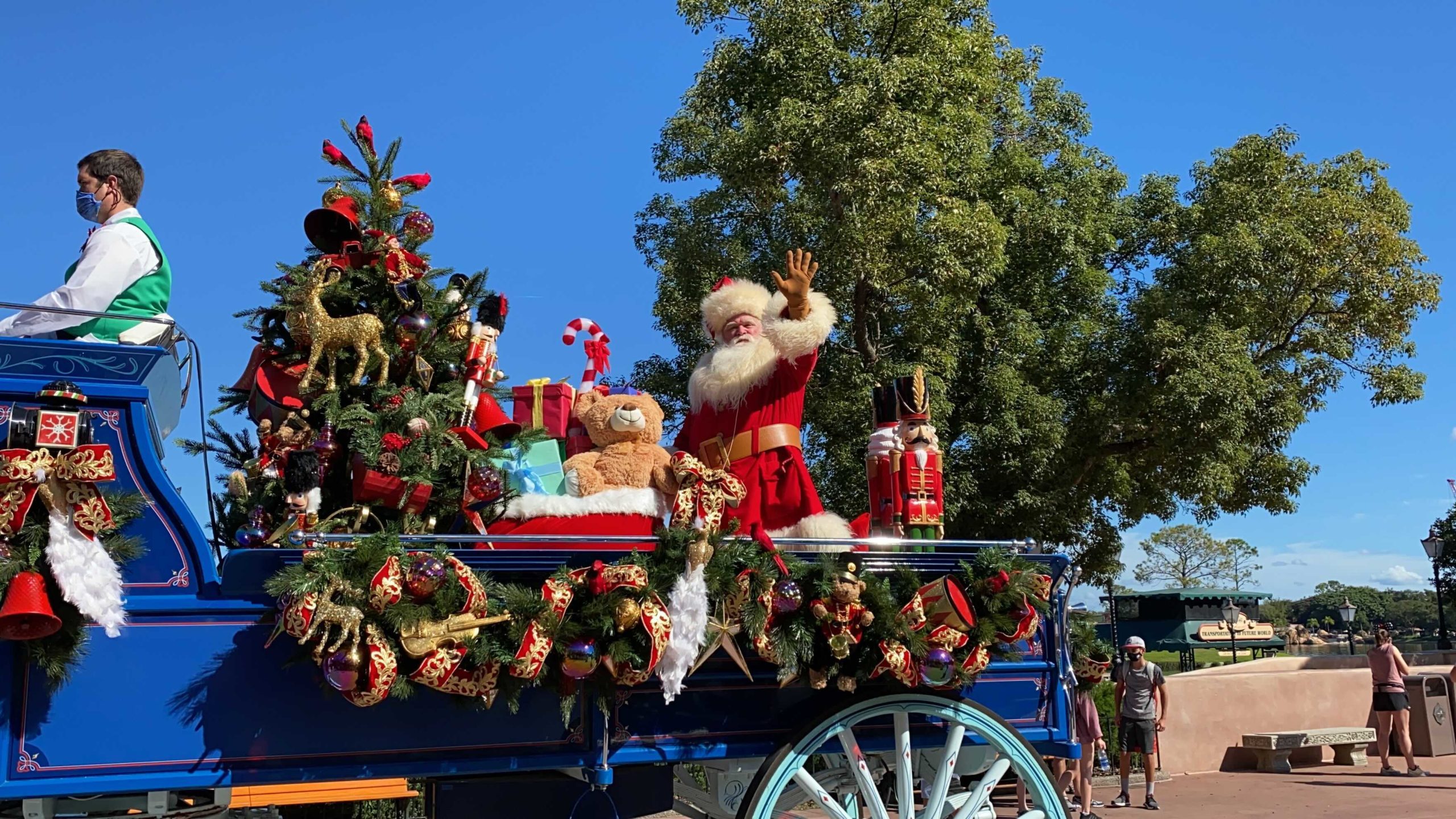 epcot santa cavalcade (20) - WDW News Today