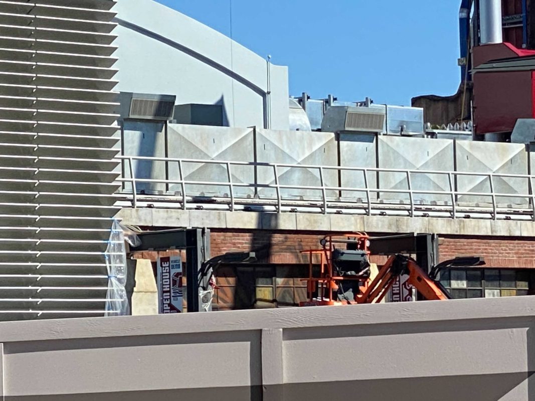 PHOTOS: Spider-Bot Prop Visible Outside WEB SLINGERS A Spider-Man ...