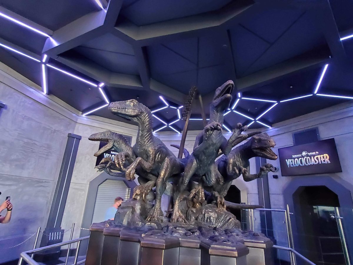 PHOTOS, VIDEO: Animatronic Raptors, Coaster Trains Getting Chased, and ...