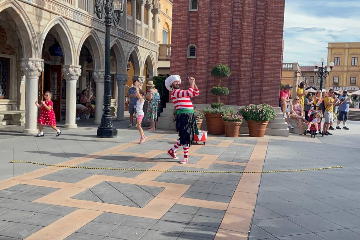 PHOTOS, VIDEO: Comedy Abounds as Sergio the Italian Mime Returns to ...