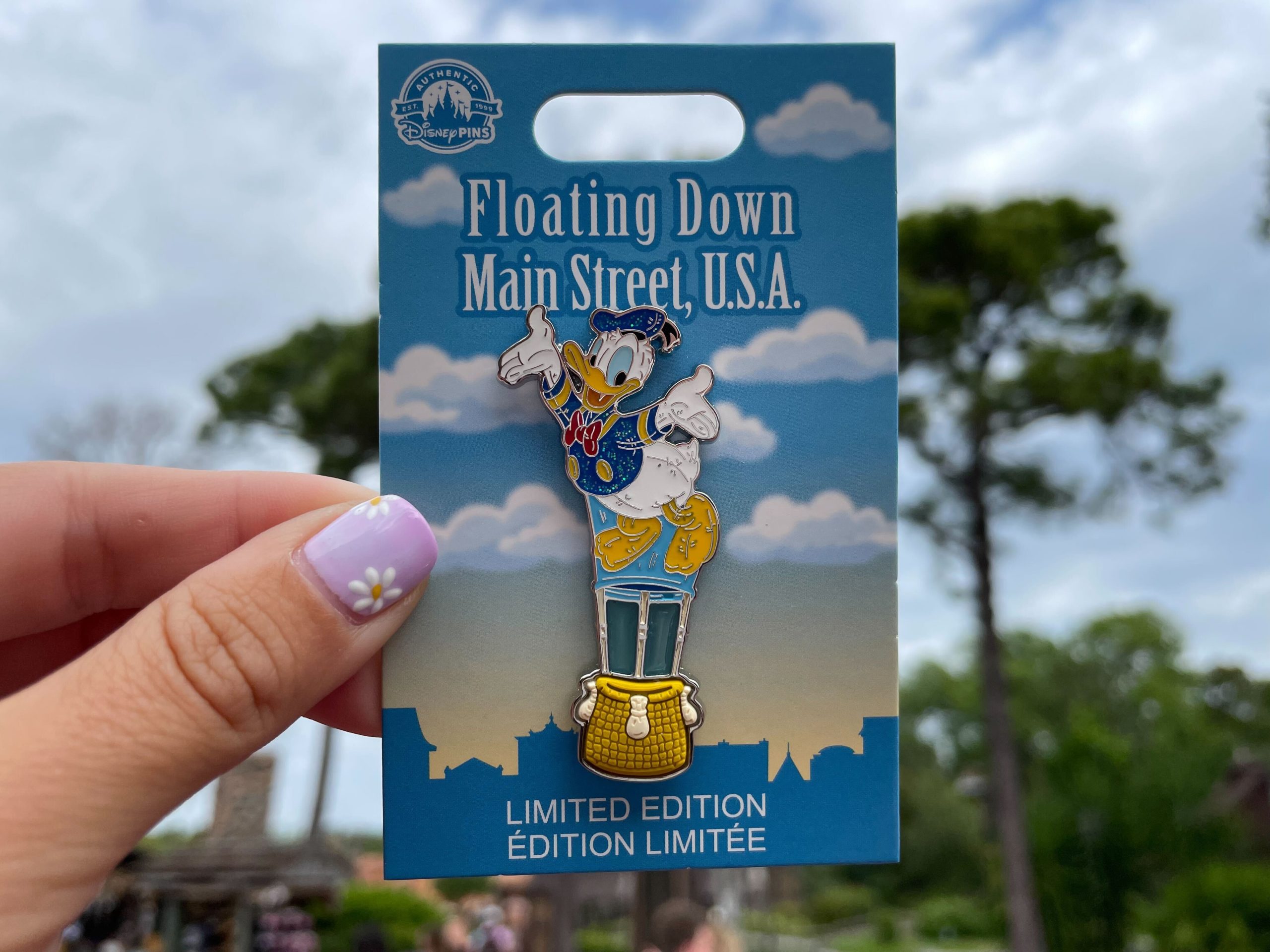 New Limited Edition Floating Down Main Street U S A Donald Duck Pin New Limited Edition Floating Down Main Street U S A Donald Duck Pin