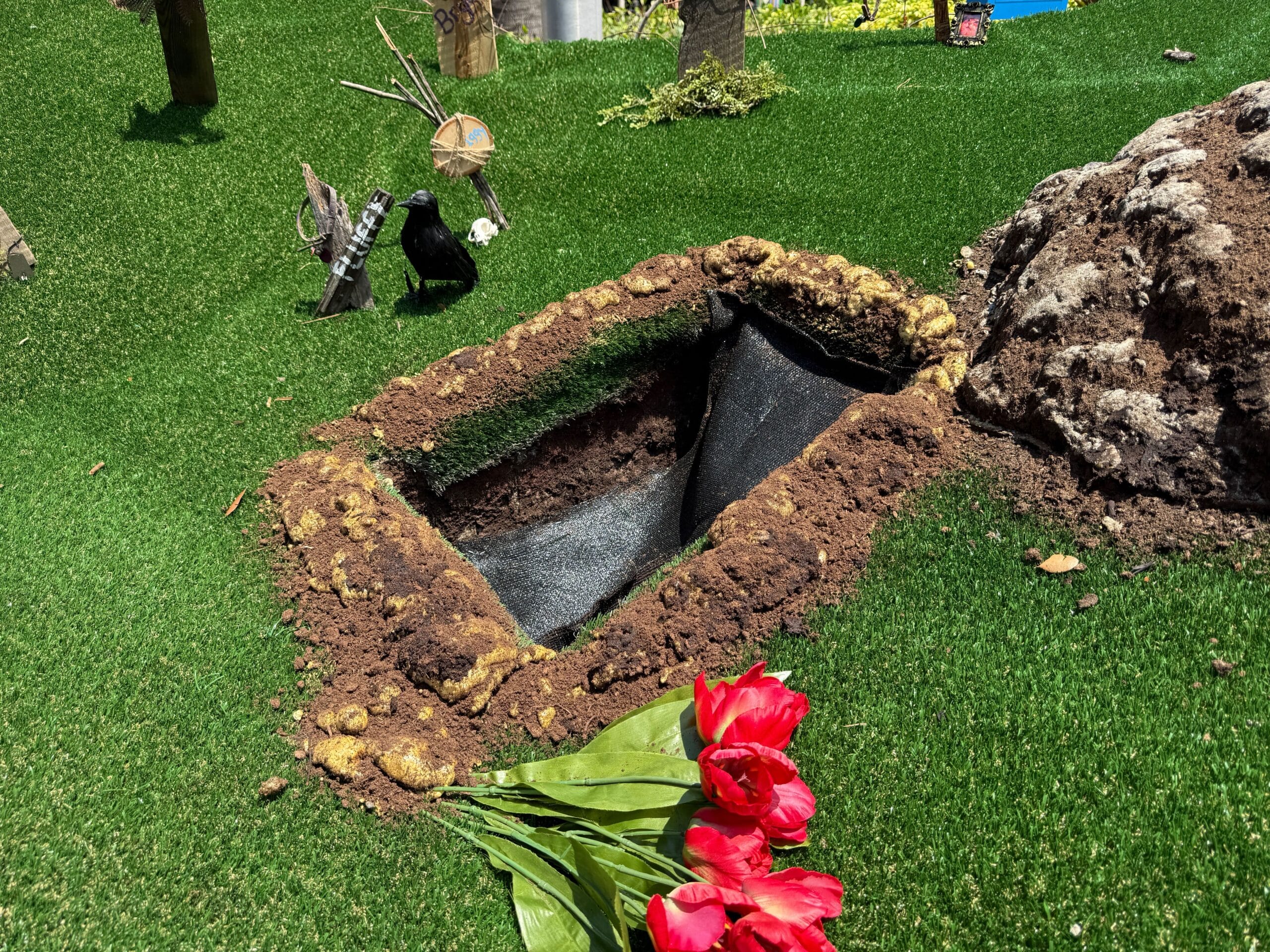 Dead Coconut Club Becomes Witch Coven and More Scare Zone Decorations ...