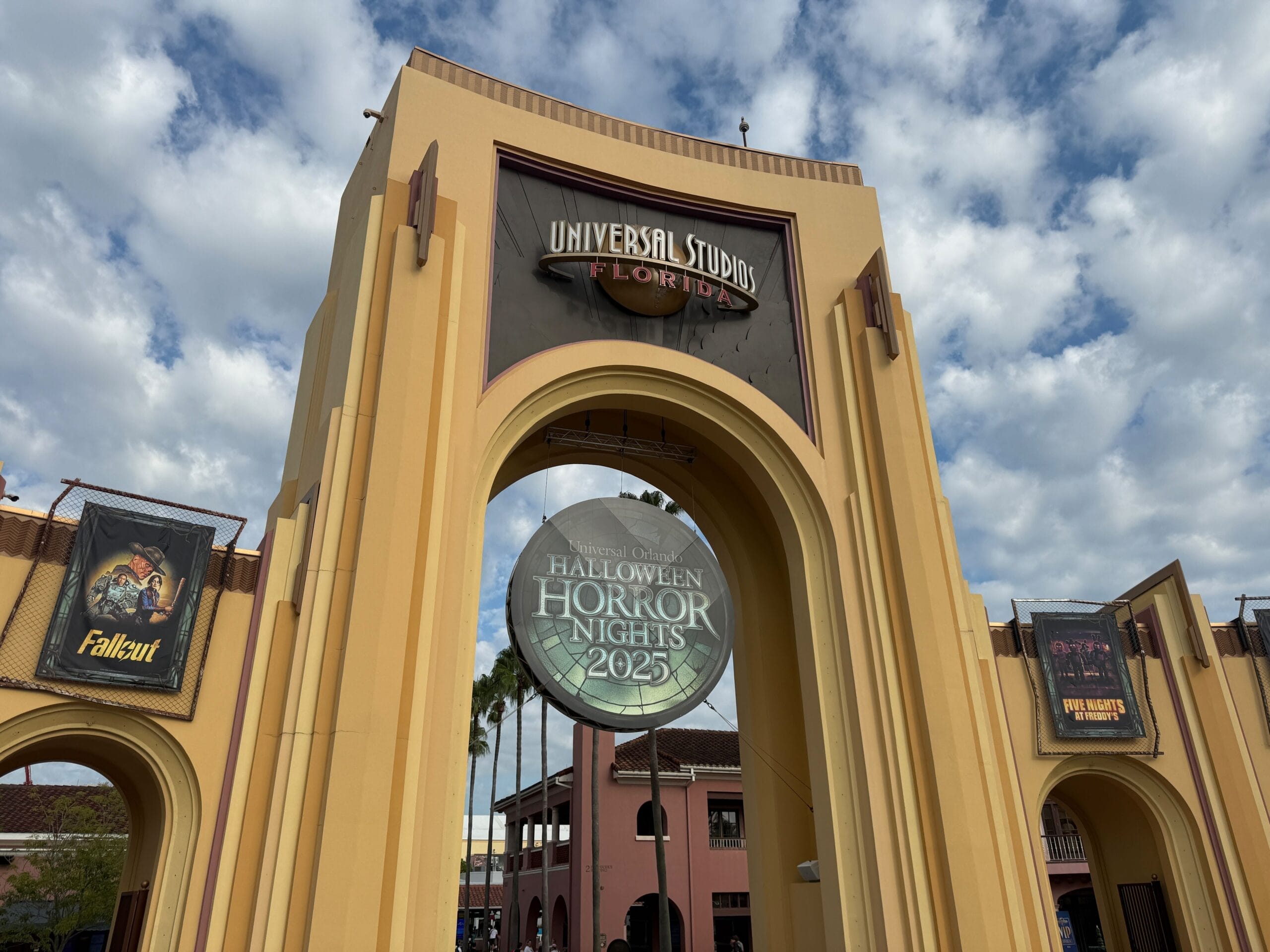 OFFICIAL RELEASE – Halloween Horror Nights Map 2025 - Disney by Mark