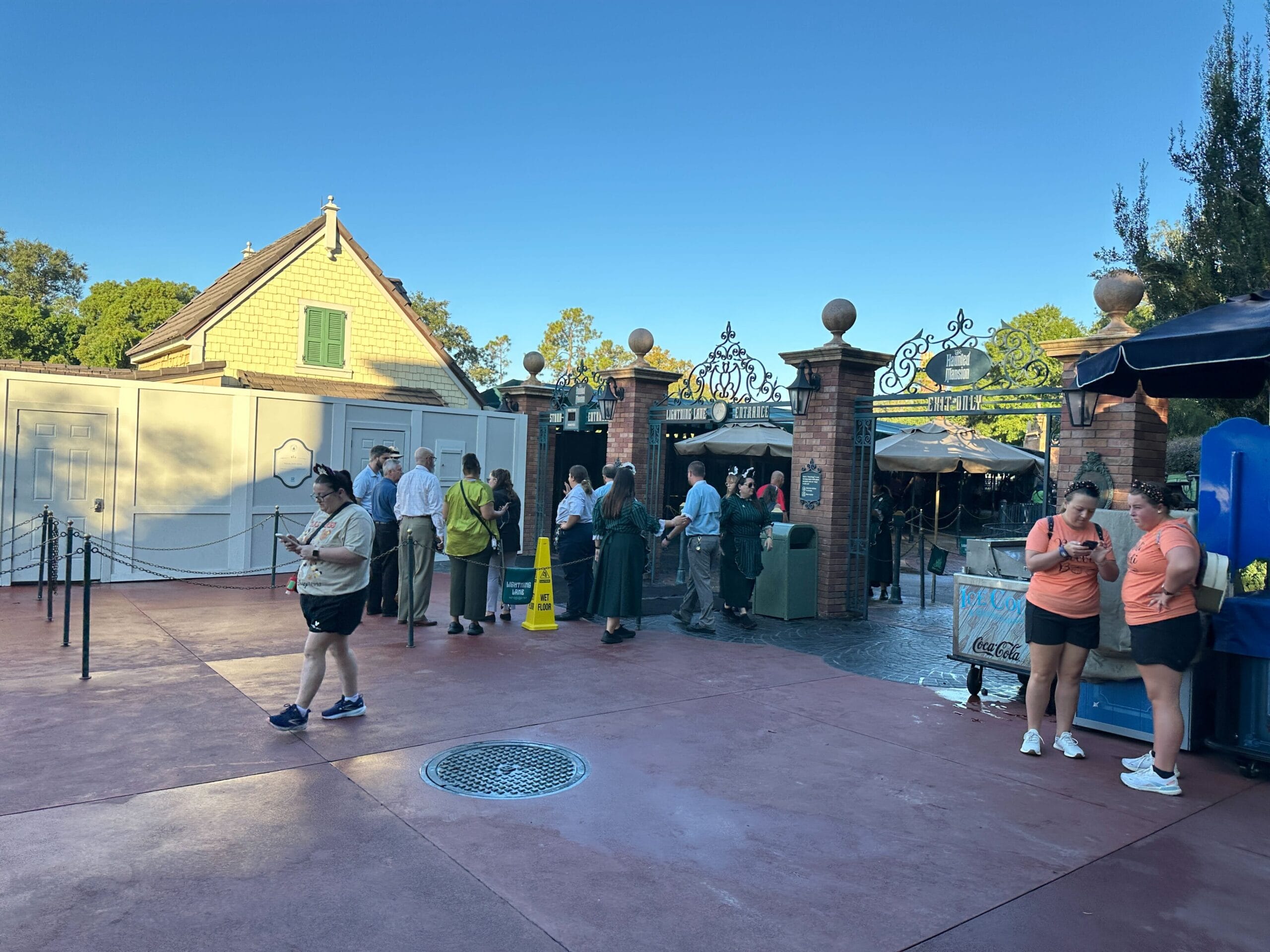 Walt Disney Imagineering Files Permit for Former Mike Fink Keel Boats ...