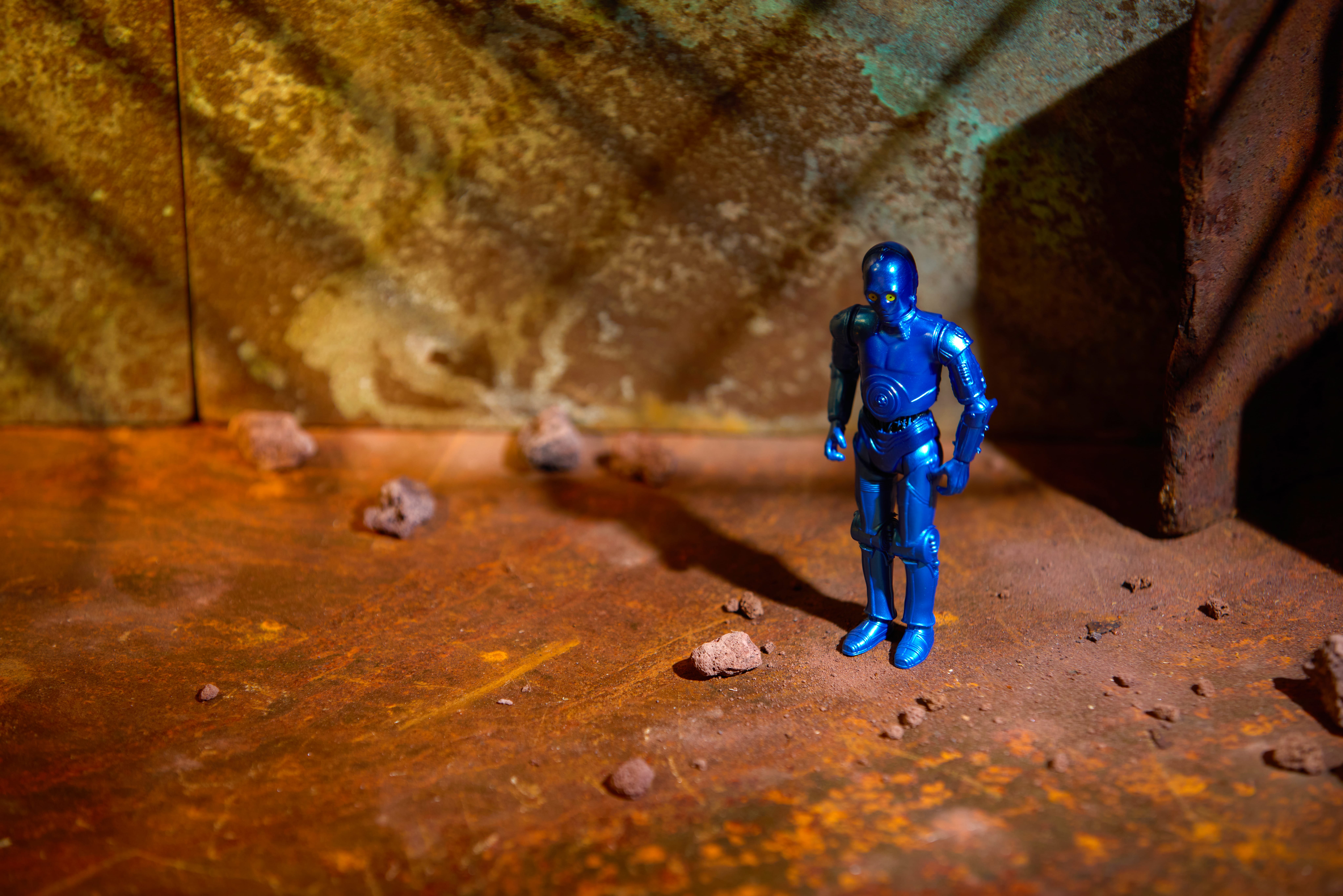 Disney Store & Parks Announce Droid Factory Friday Featuring New Monthly Releases - WDW News Today