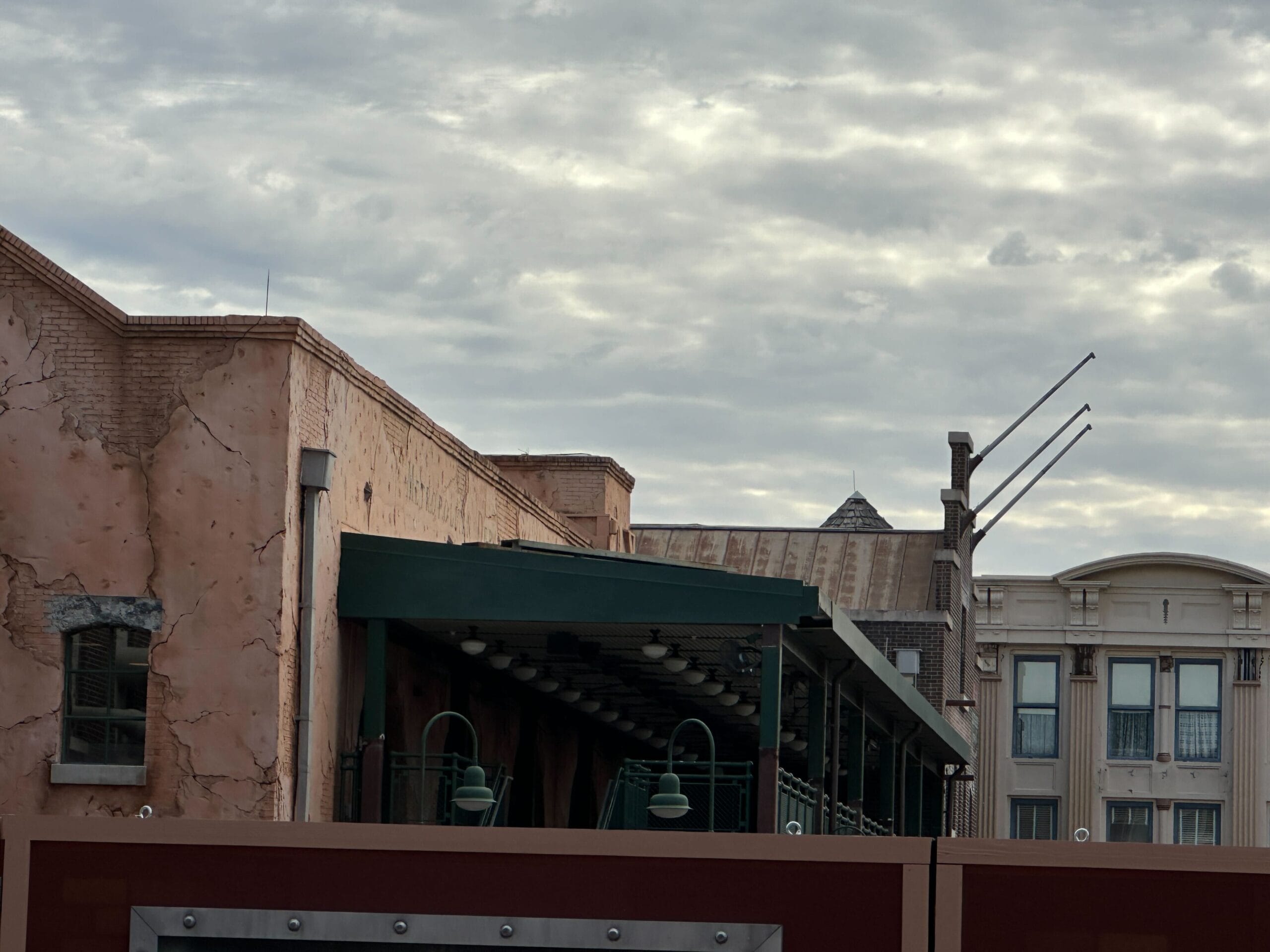 BREAKING: PizzeRizzo Sign Comes Down at Hollywood Studios - WDW News Today