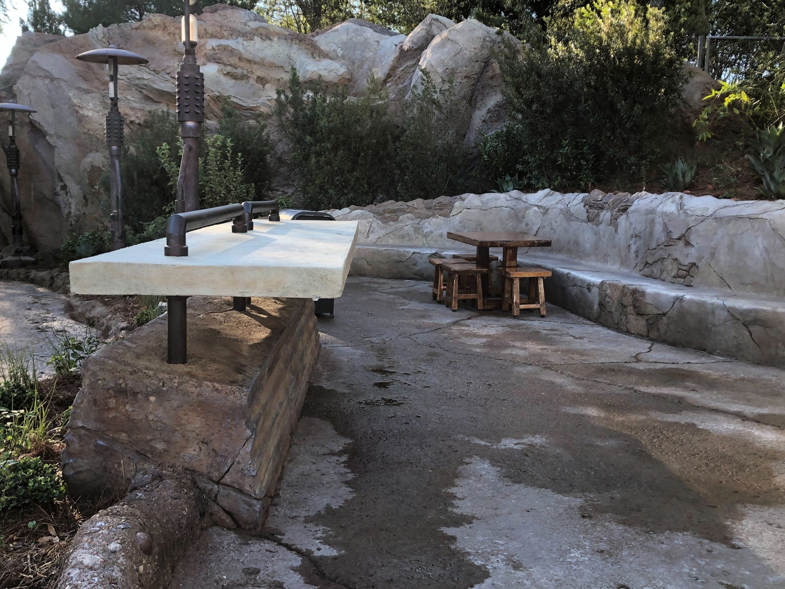 Star Wars: Galaxy's Edge Benches Complete at Hollywood Studios - WDW ...