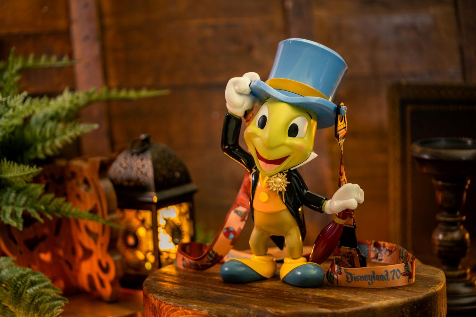 Jiminy Cricket Sipper & Mad Tea Party Teacups Bottle Topper Coming to ...